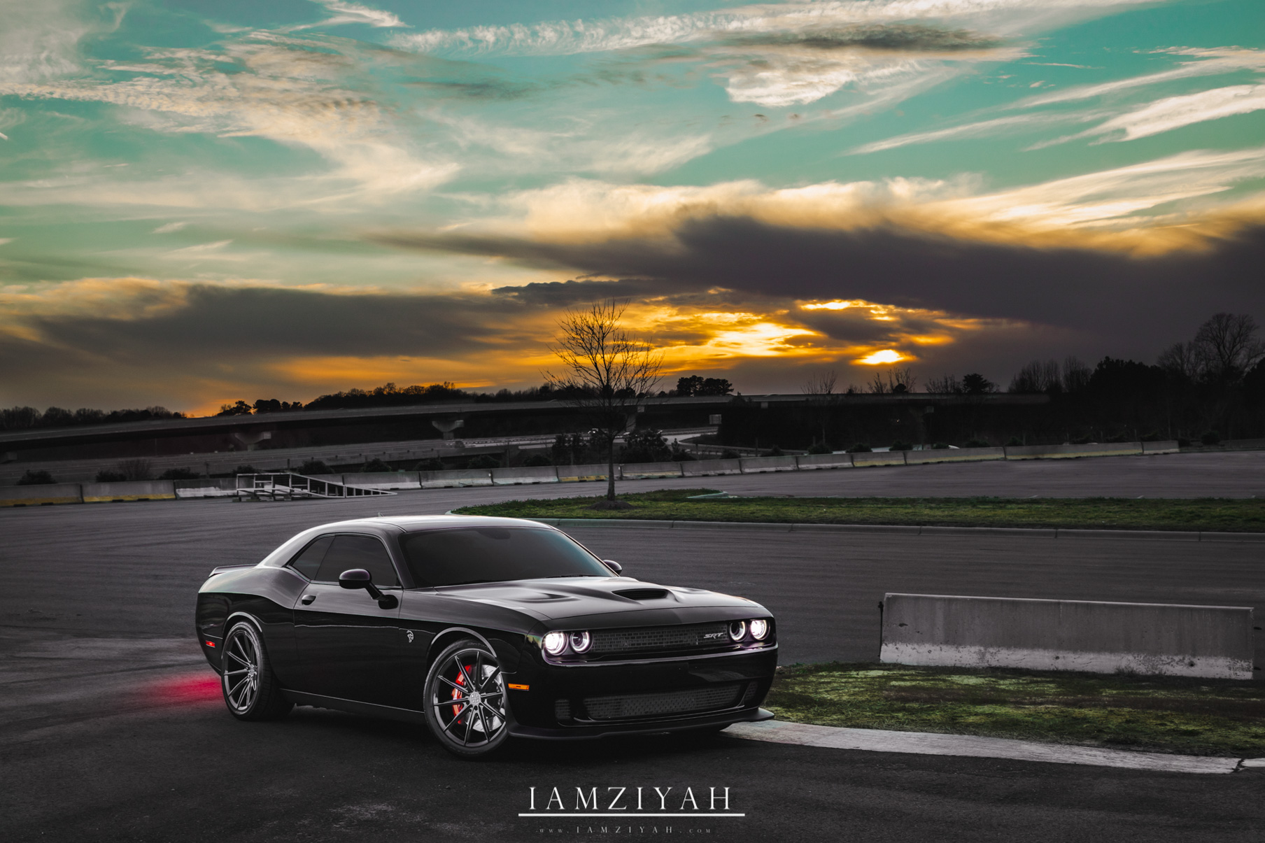 A 2018 Dodge Hellcat on 20 Inch Blaque Diamond BD-11 Gloss Black Wheels ...