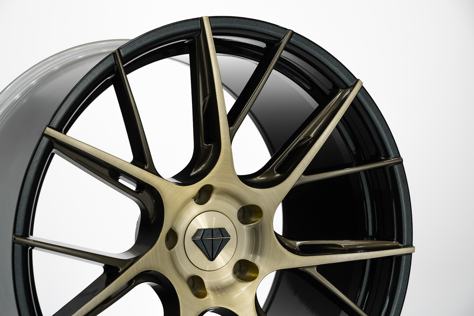 BDF18 Brassy Gold & Carbon Flash Zeus Bronze