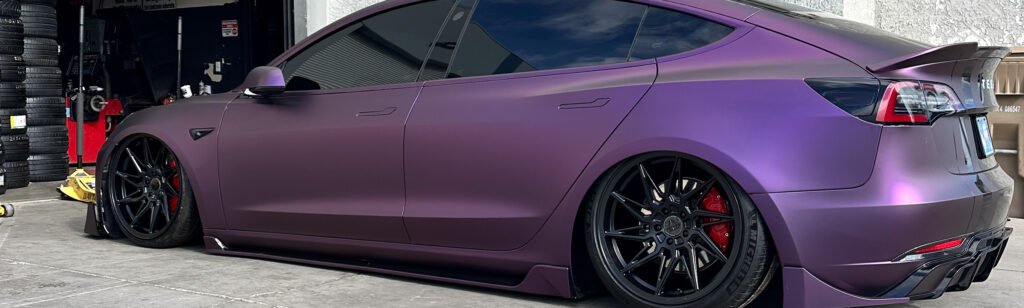 House of Mods 2020 Bagged Tesla Model 3 with BD-F20 Wheels in Gloss ...